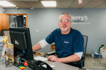 Jerry's Automotive Service Staff | Waukesha, WI