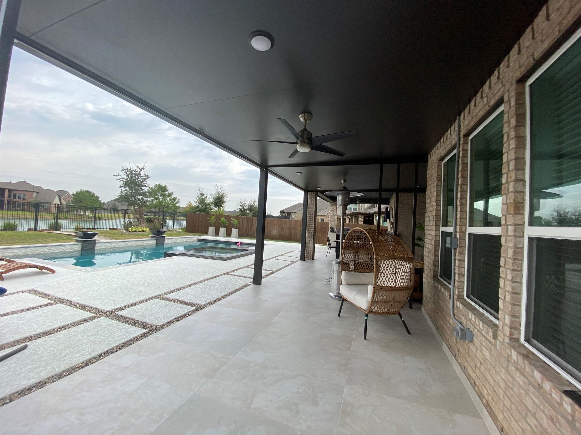 Reveal 4K Aluminum Patio Covers with Modern Style