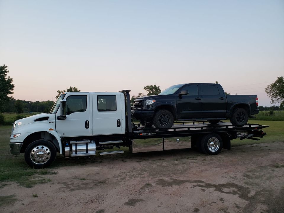 Wyatt's Towing & Recovery Inc | Towing Services Mineola, TX
