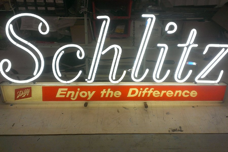 Retail Signs | Wisconsin Signs & Neon | Fond Du Lac, WI