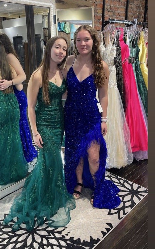 Ducky's Formal Wear Prom Dresses Gallery | Dekalb, IL