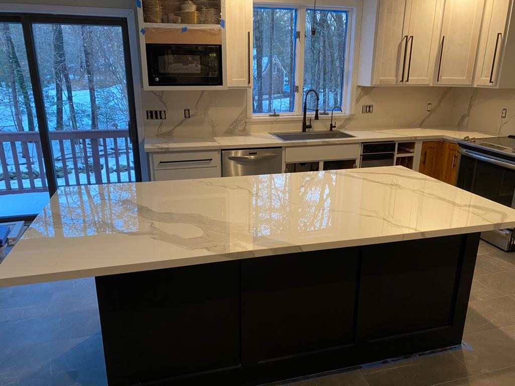 St. Joseph Granite | Quartz | Bellingham, MA