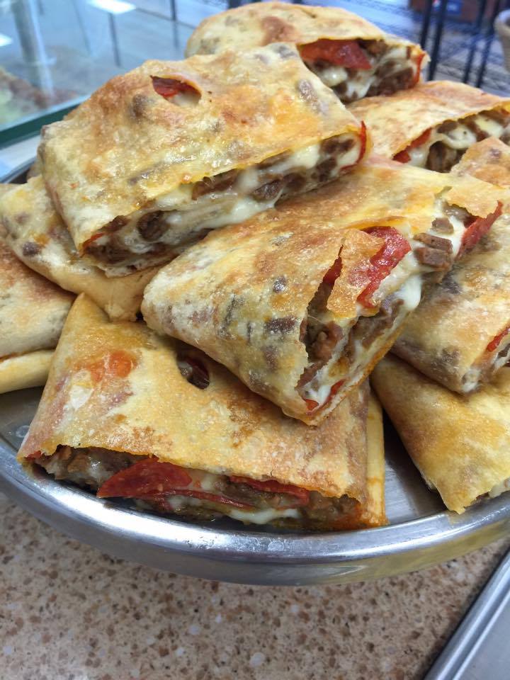 Photo Gallery | Genoa Deli & Pizza