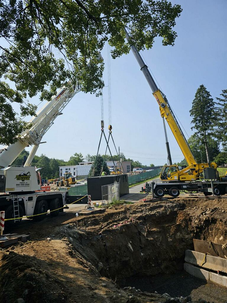 Summit Crane Co. Inc | Crane Rentals | Plainville, CT