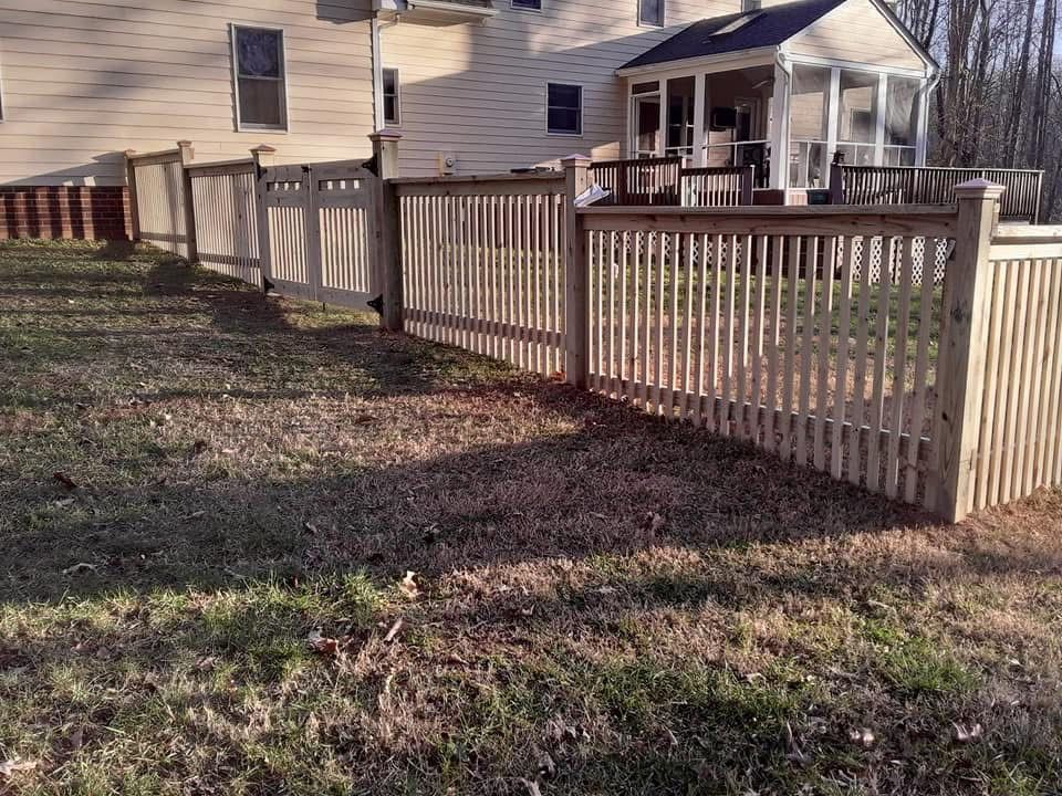 Wood Fencing Richmond, VA | Sam's Fence & Deck Services