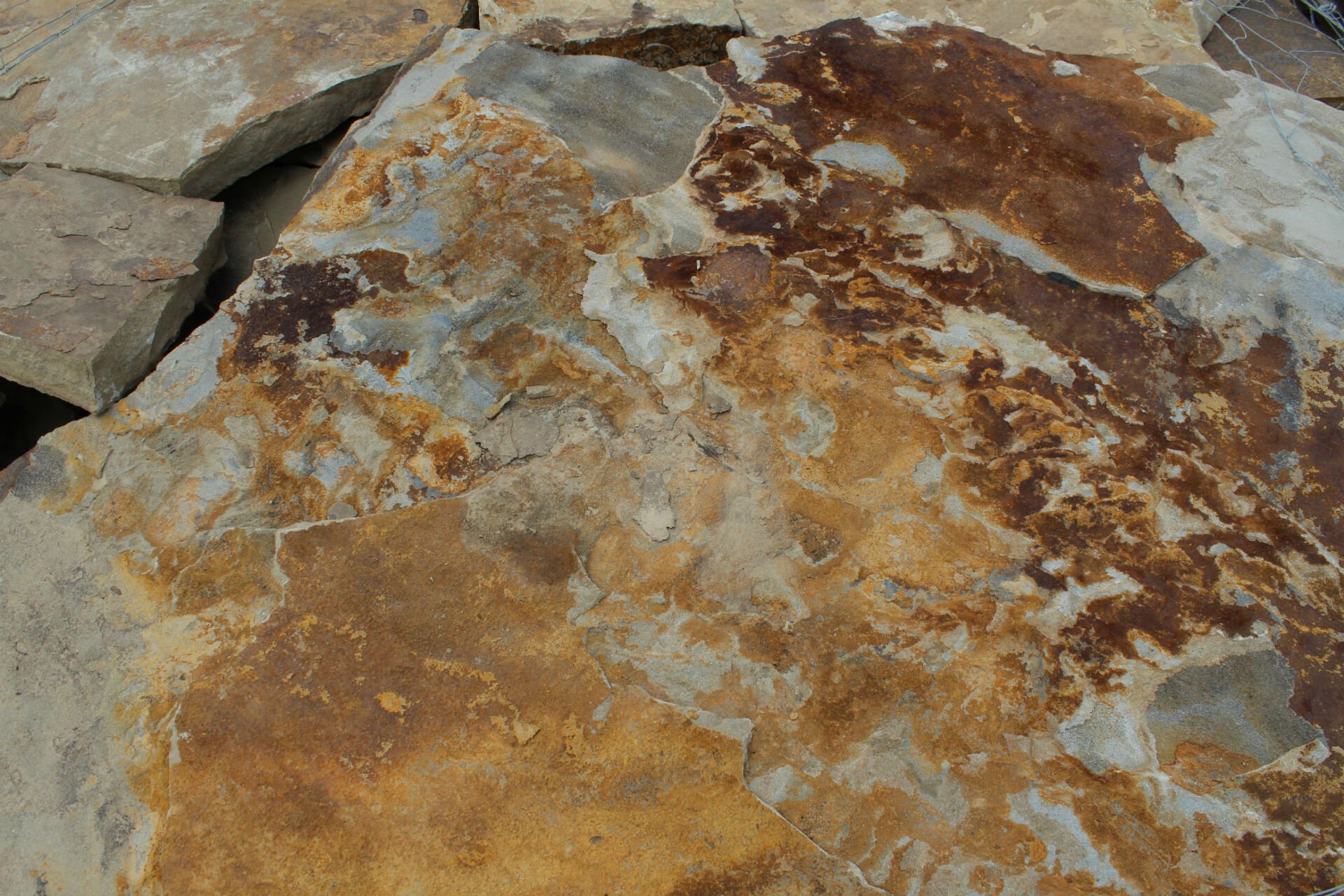 Natural Flagstone | Dry Stack Flagstone | Beaumont, TX