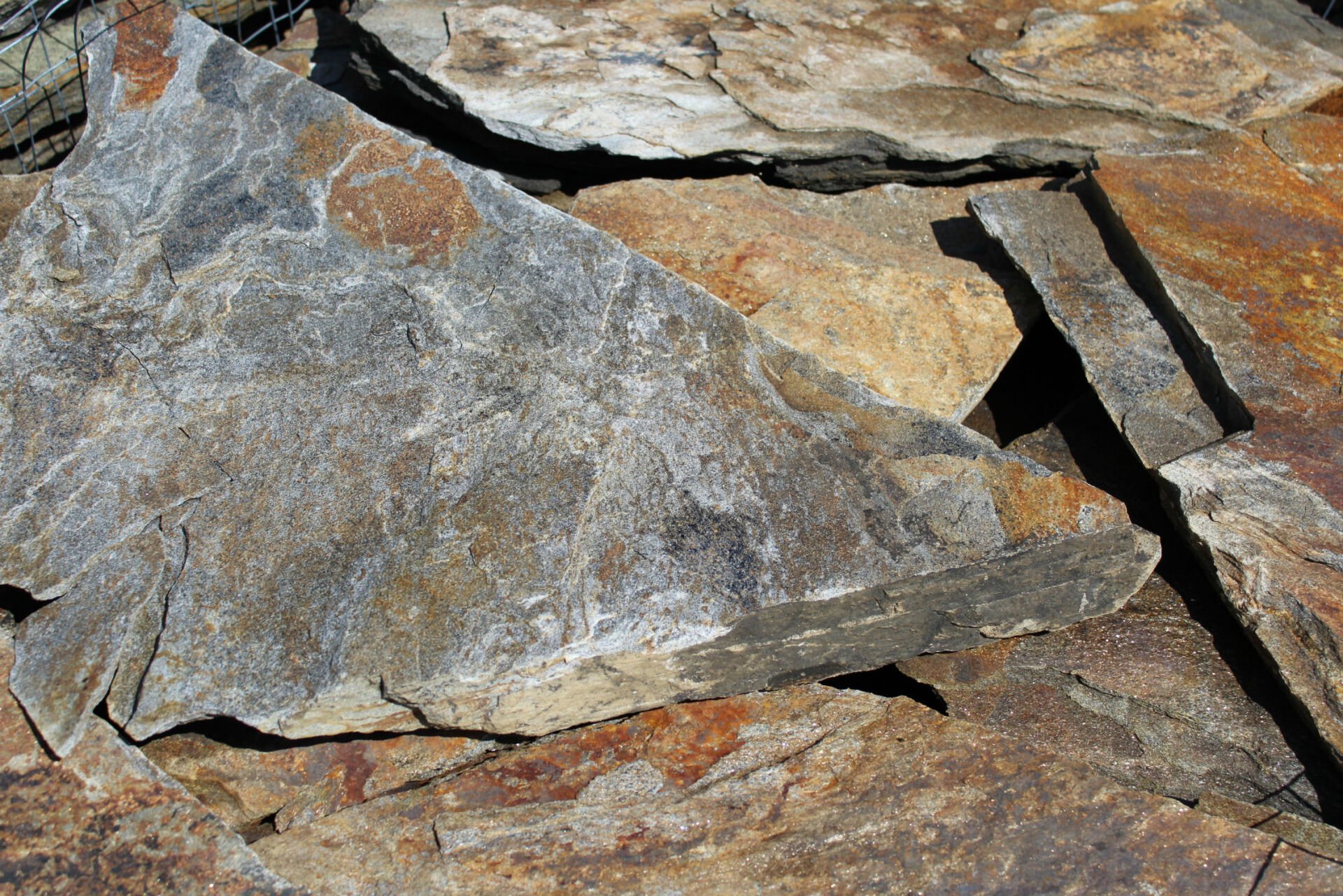 Natural Flagstone | Dry Stack Flagstone | Beaumont, TX