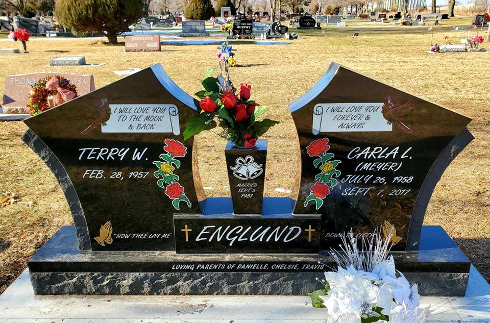 Wegner Monuments, Inc. Split Monuments | Central City, NE