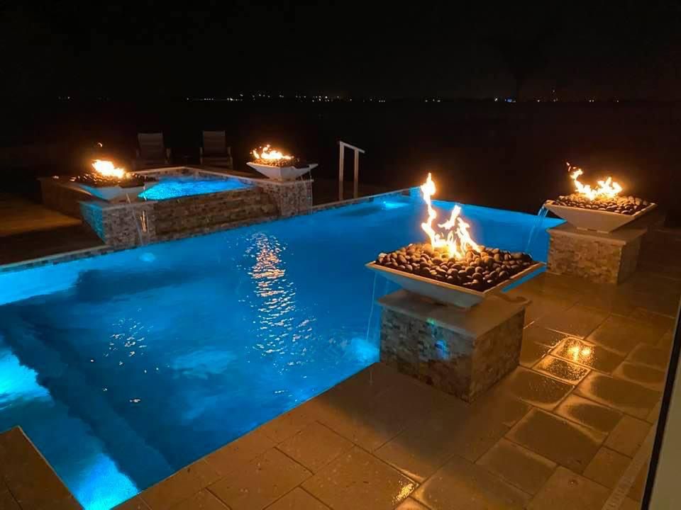 Pools and Spas | Fulton Pools | Port Charlotte, FL