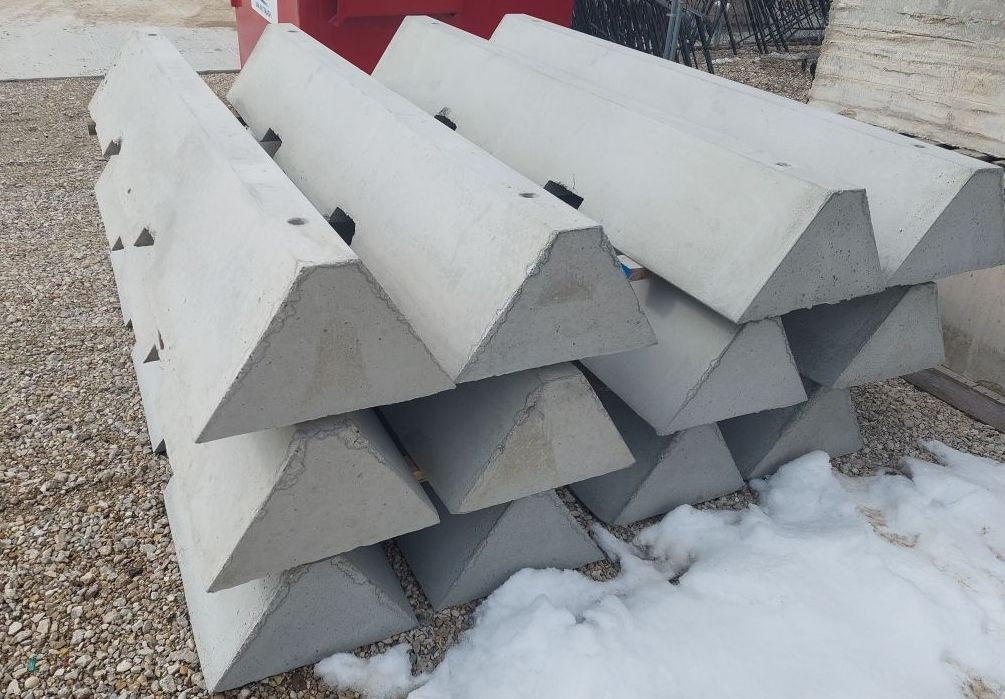 Concrete Parking Blocks/Parking Stops