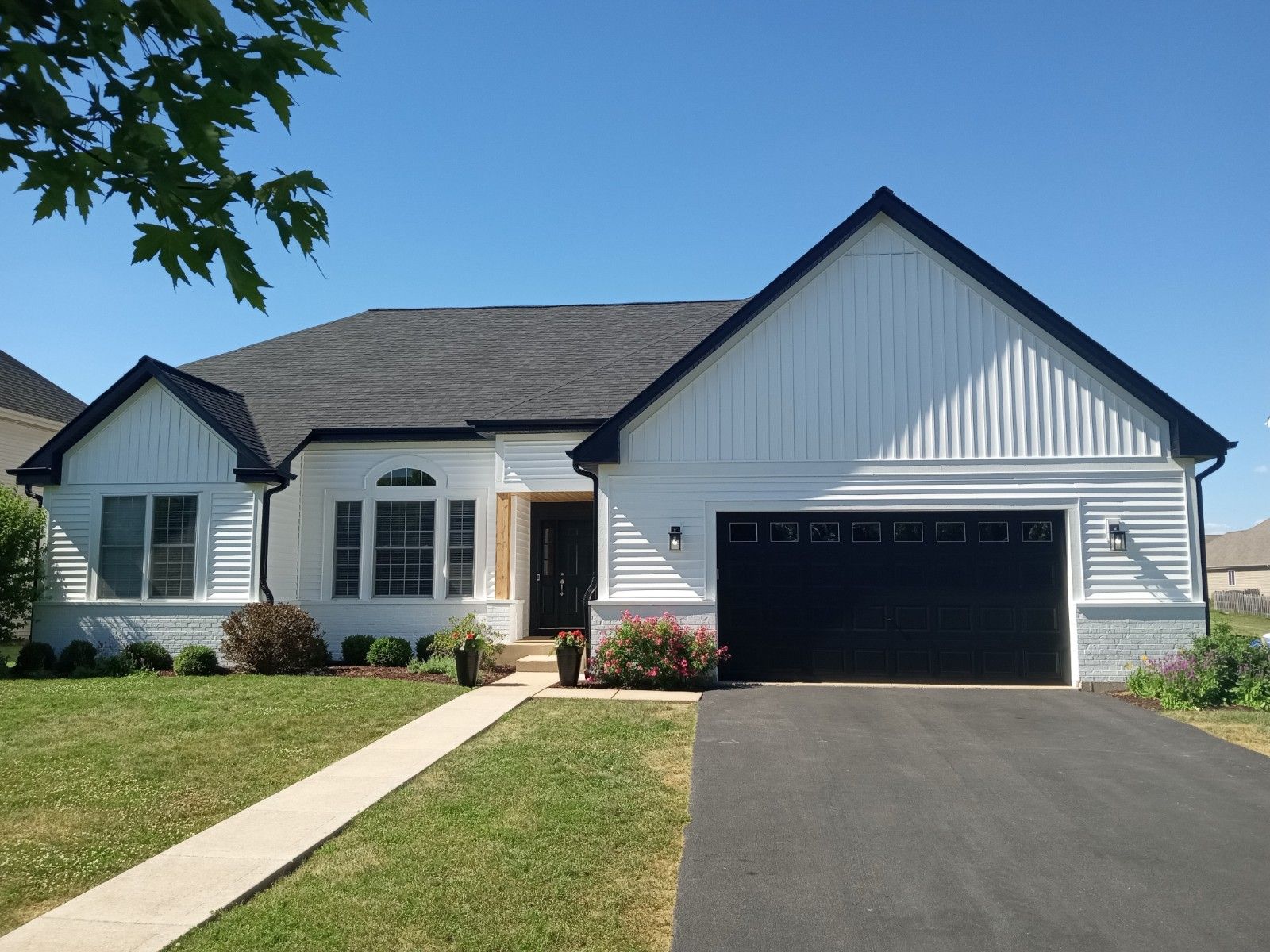 Roofing Contractors Aurora, IL | ABC Roofing & Siding Co.