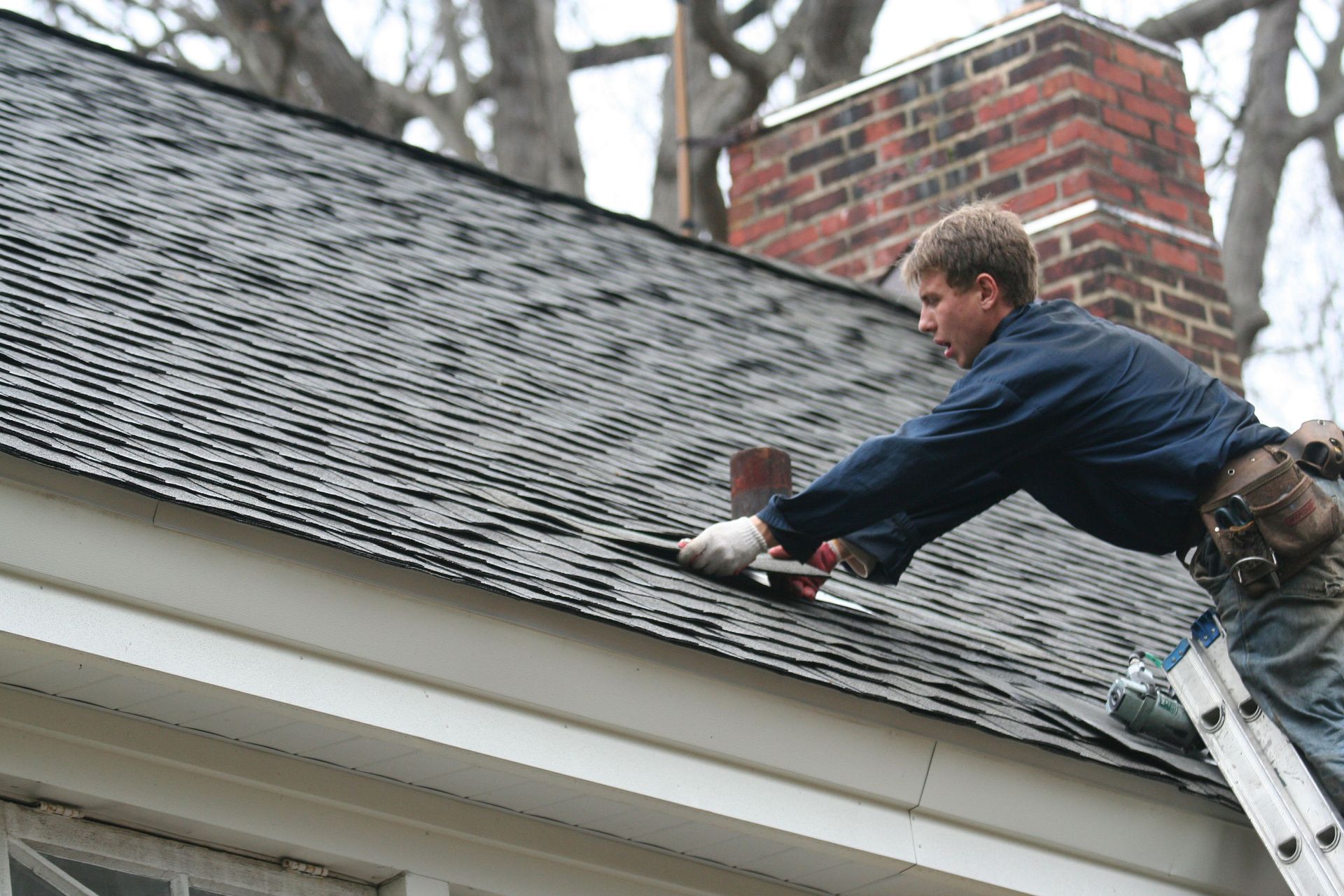 Top Benefits of Working With a Professional Residential Roofing Company
