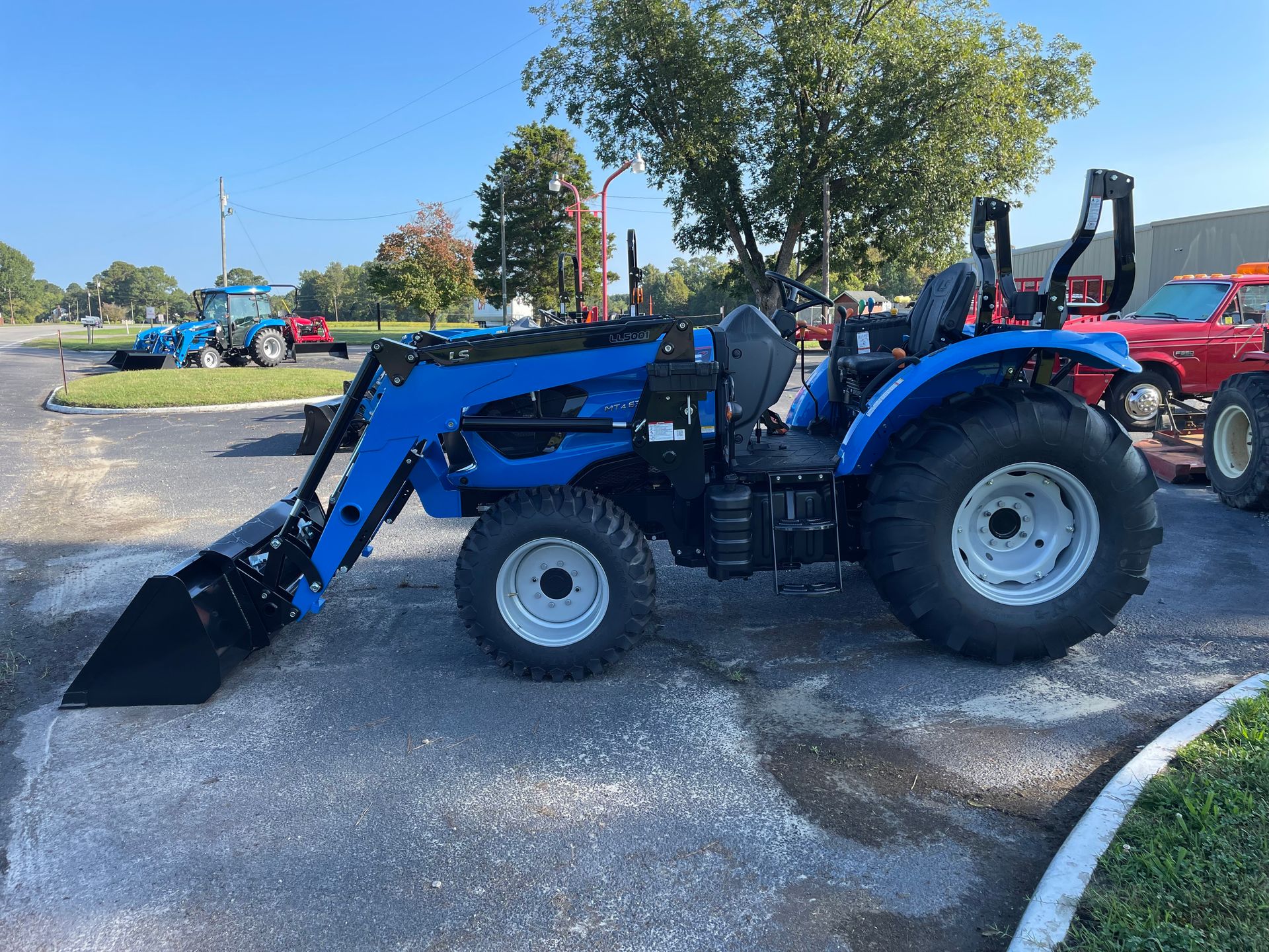 New Tractor Sales | Suffolk, VA | Roger Fowler Tractor and Mower Sales ...