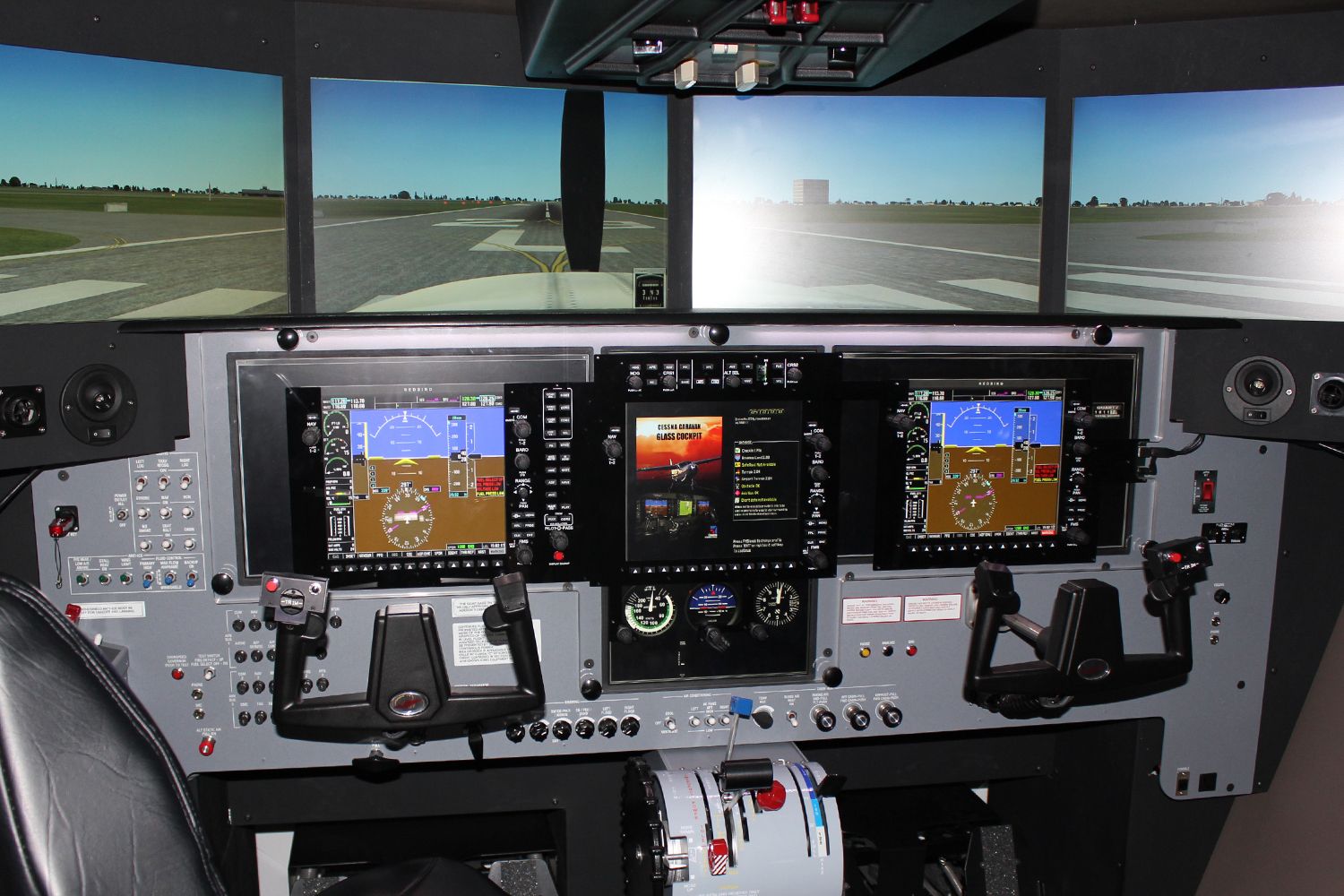 Full Motion Flight Simulator Sarasota FL | The Pilot Place