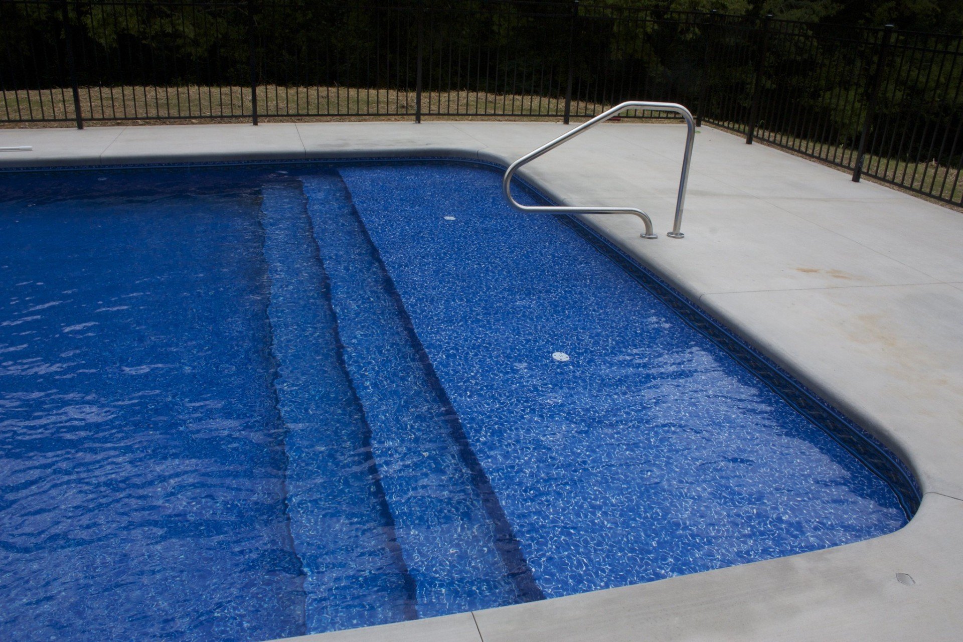 Pool Gallery | Hunt Pools & Swim