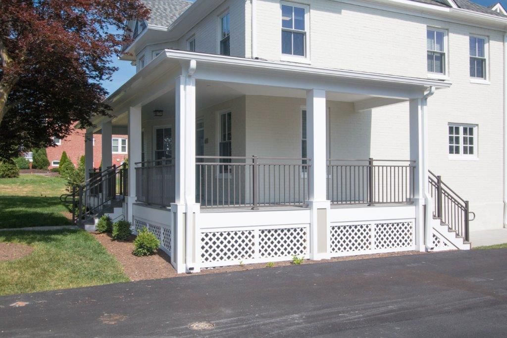 Aluminum Railings Pittsburgh, PA | Bella Railings