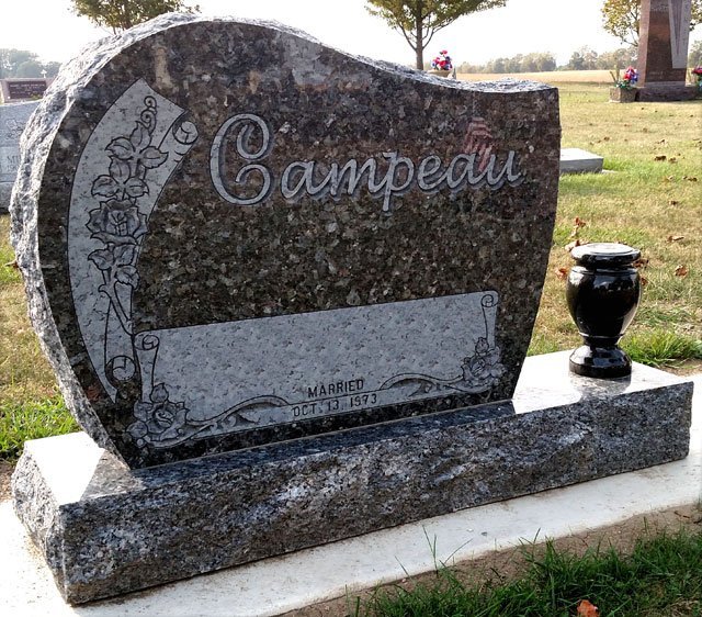 Natural Stone Monuments and Memorials | Bad Axe, MI