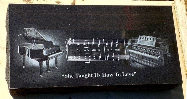 Natural Stone Monuments and Memorials | Bad Axe, MI