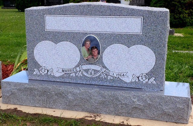 Natural Stone Monuments and Memorials | Bad Axe, MI