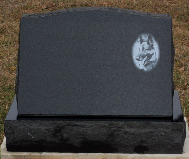 Natural Stone Monuments and Memorials | Bad Axe, MI