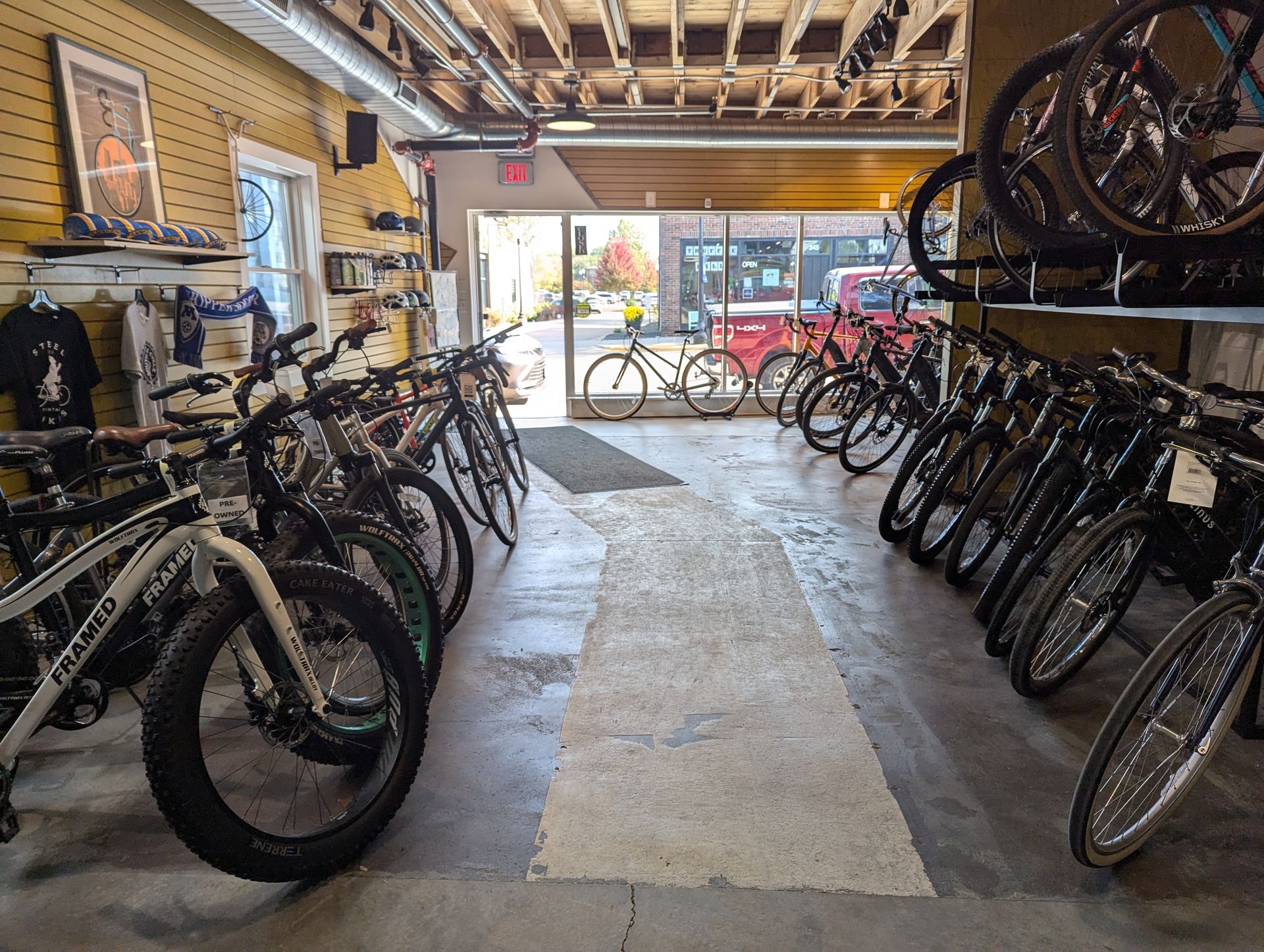 Gallery | South Lake Cycle | Excelsior, MN