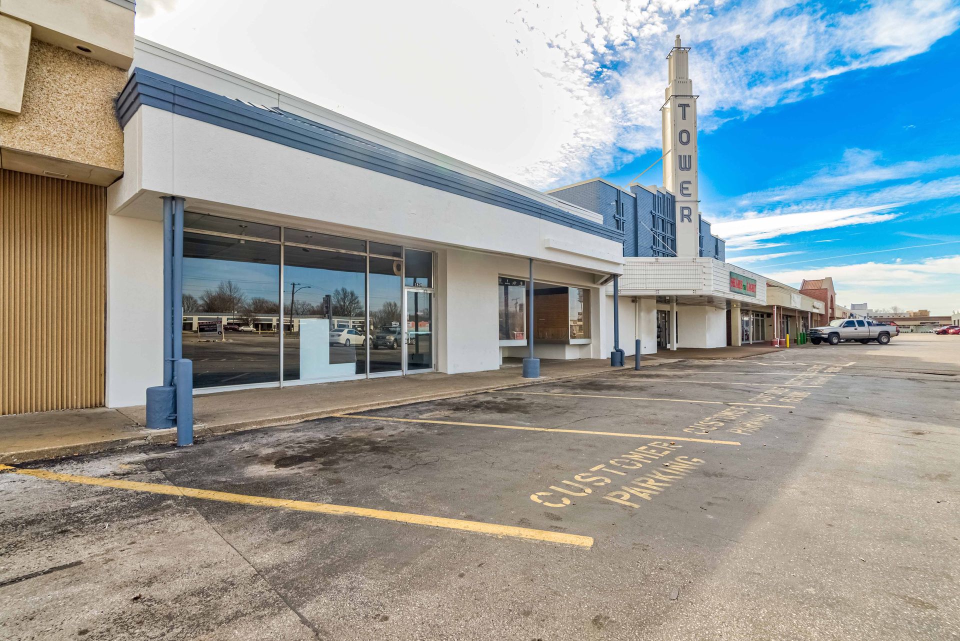 The Plaza Shopping Center Rentals | Springfield Property LLC