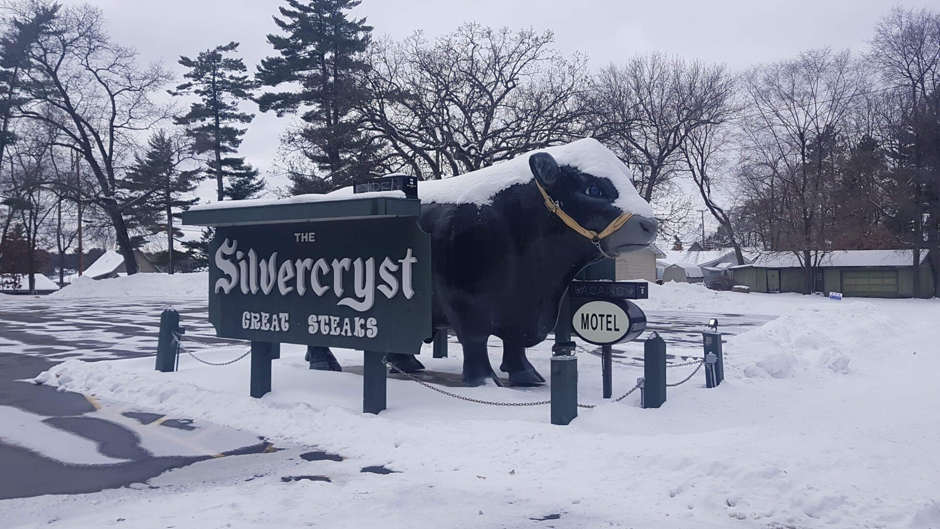 Silvercryst Resort & Motel | Lakeview Resort | Wautoma, WI