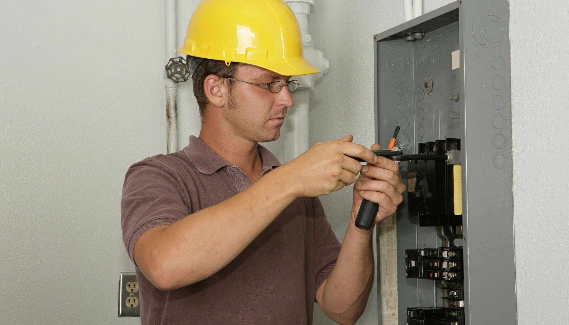 Palm Island Electric | Electricians | Venice, FL