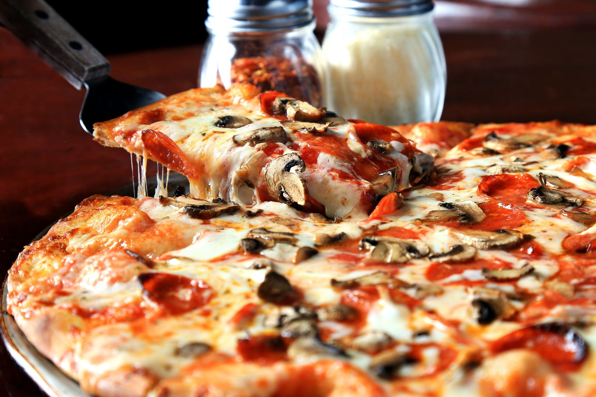 Pizzeria | Broken Tree Pizza of Appleton | Appleton, WI