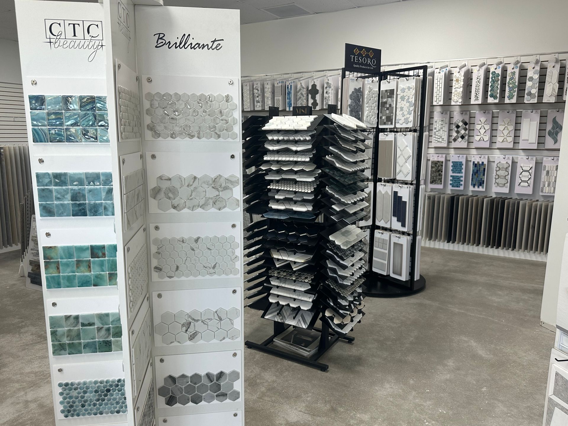 Pool Tile | Bradenton, FL