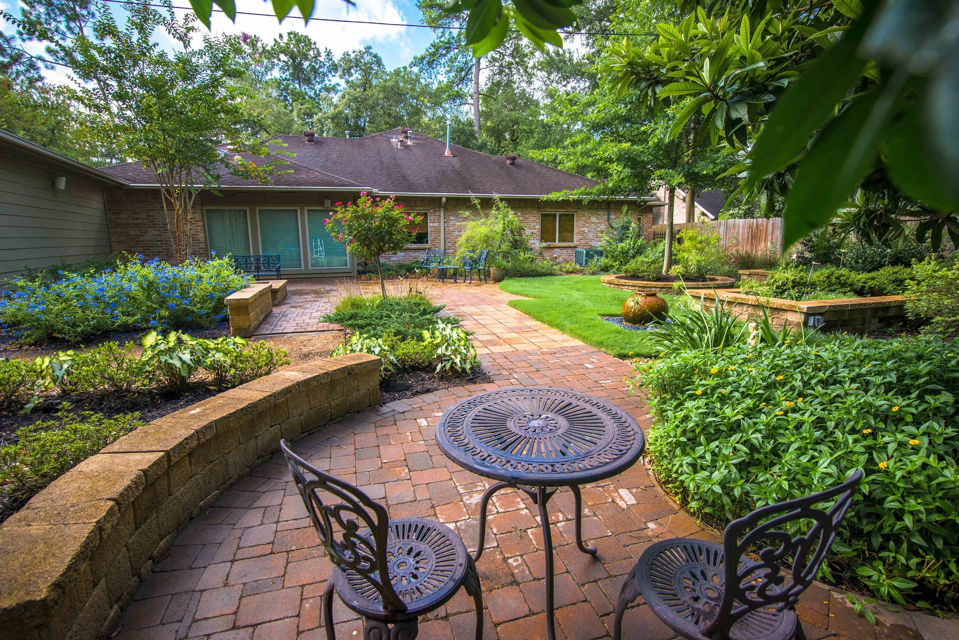 Courtyards and Hardscape Features | Greater Houston Area