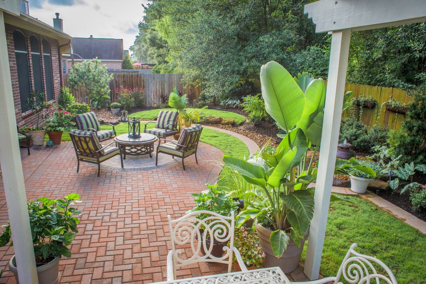 Courtyards and Hardscape Features | Greater Houston Area
