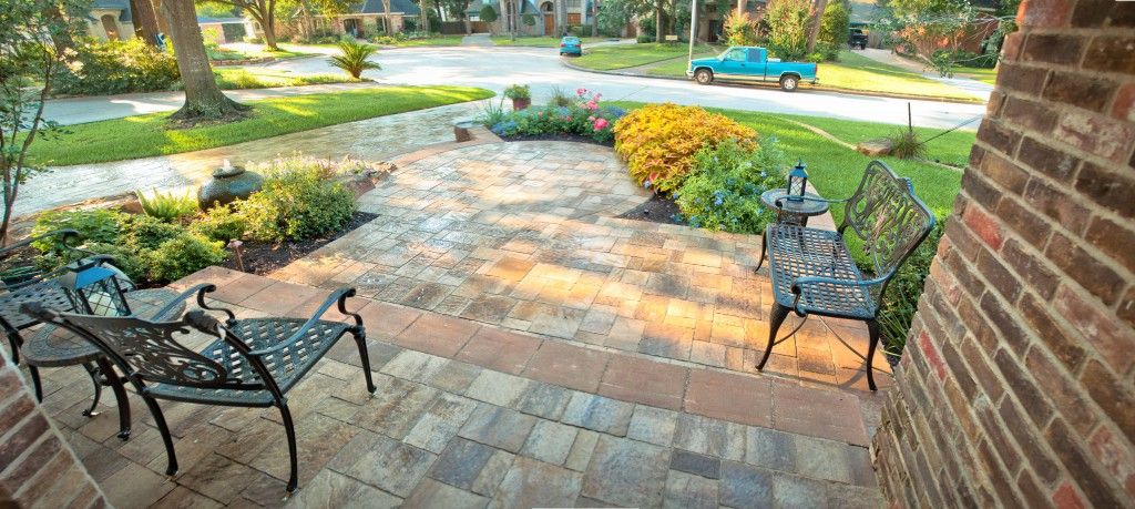 Courtyards and Hardscape Features | Greater Houston Area