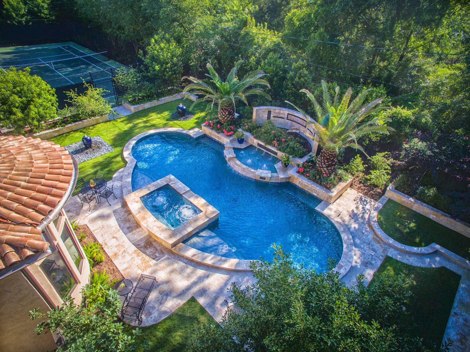 Pool Builders Spring, TX | Mirror Lake Designs