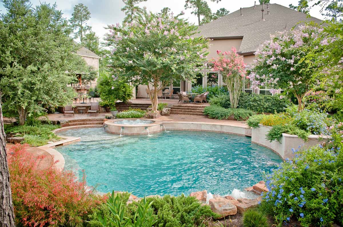 Pool Builders Spring, TX | Mirror Lake Designs