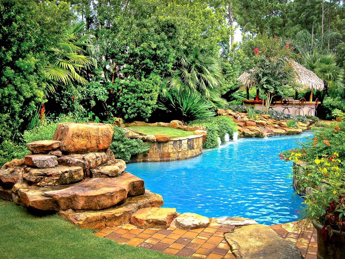 Pool Builders Spring, TX | Mirror Lake Designs