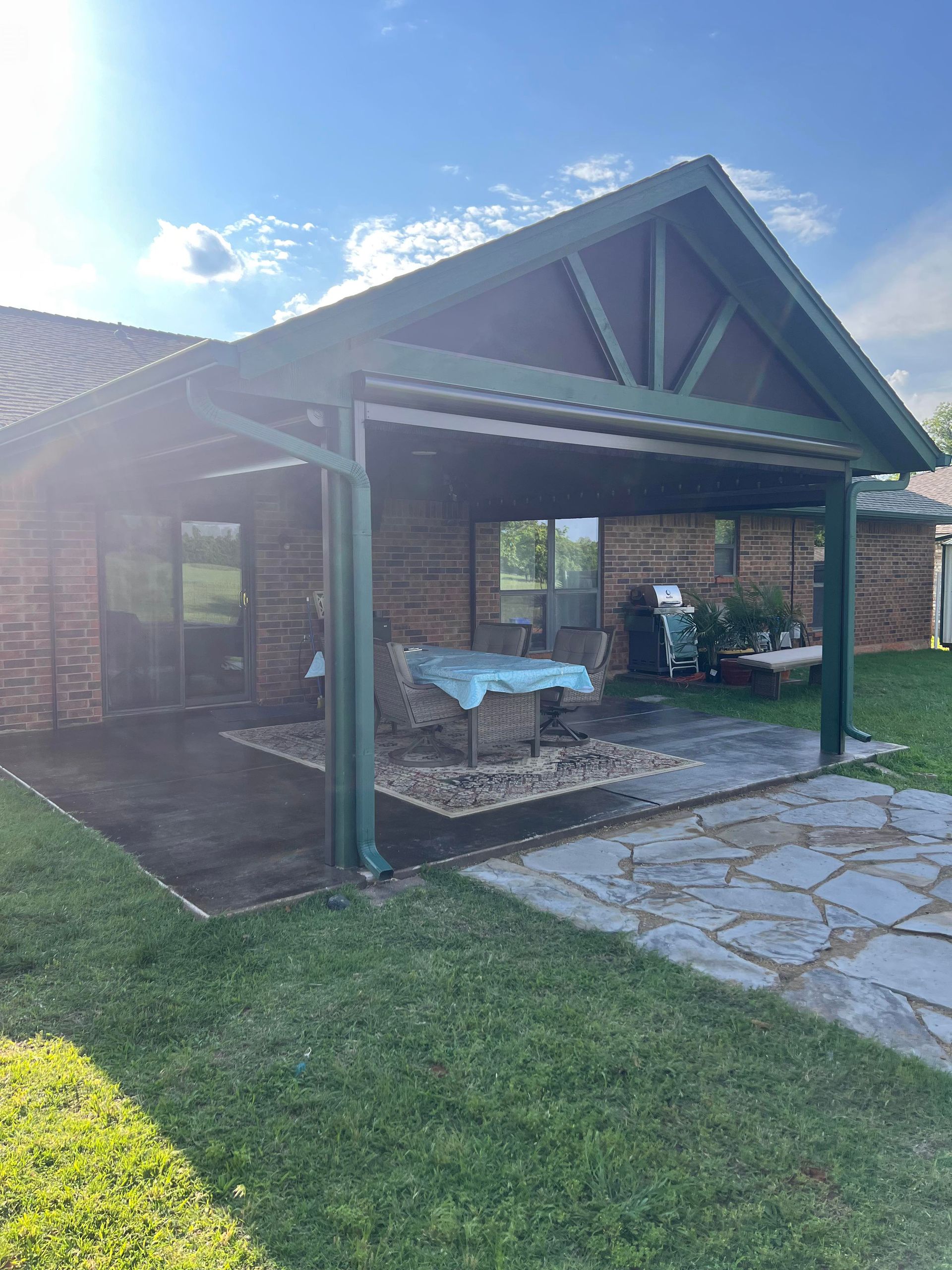 Retractable Screens Edmond, OK | Outback Concepts