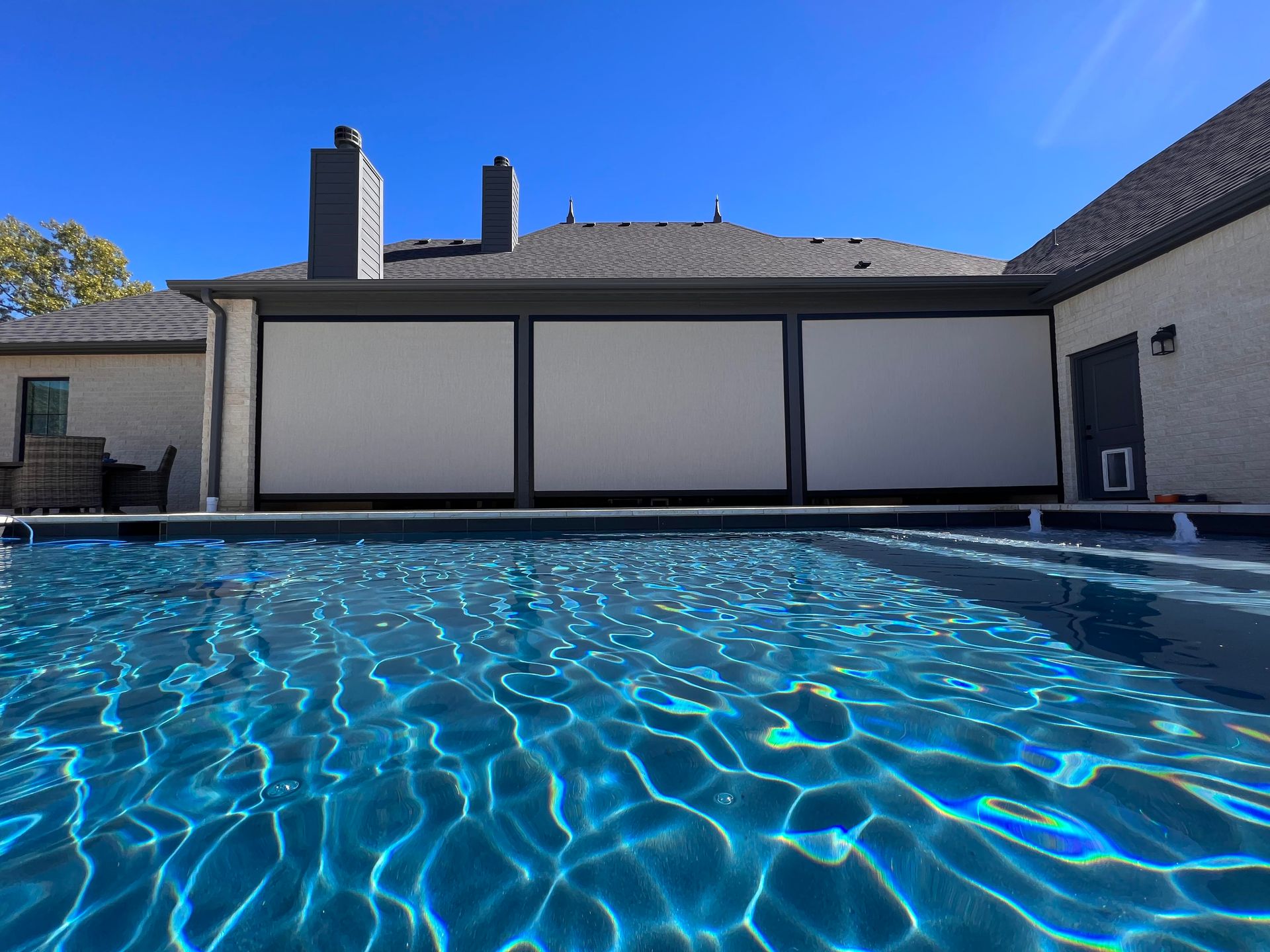 Retractable Screens Edmond, OK | Outback Concepts