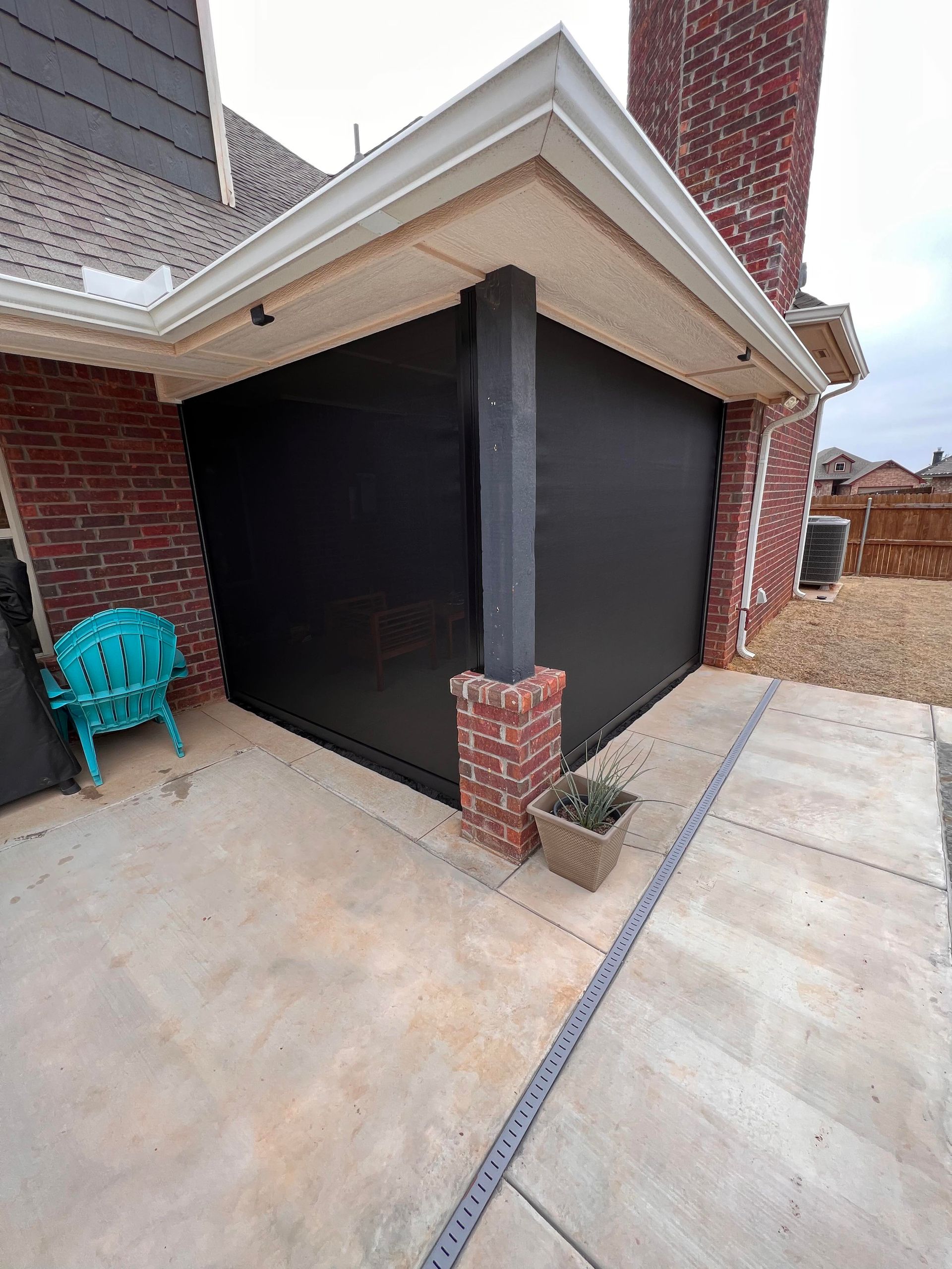 Retractable Screens Edmond, OK | Outback Concepts