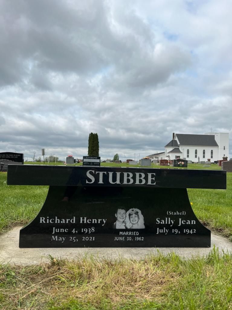 Headstone Green Bay, WI | Oconto, WI | Schneider Monument
