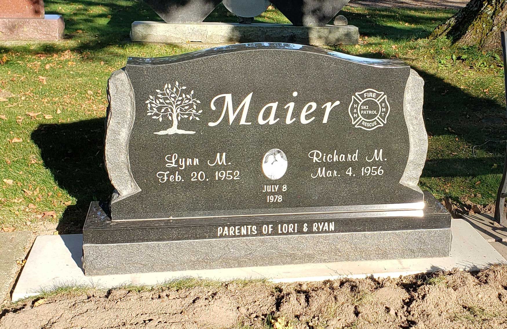 Custom Memorials | Northeastern WI