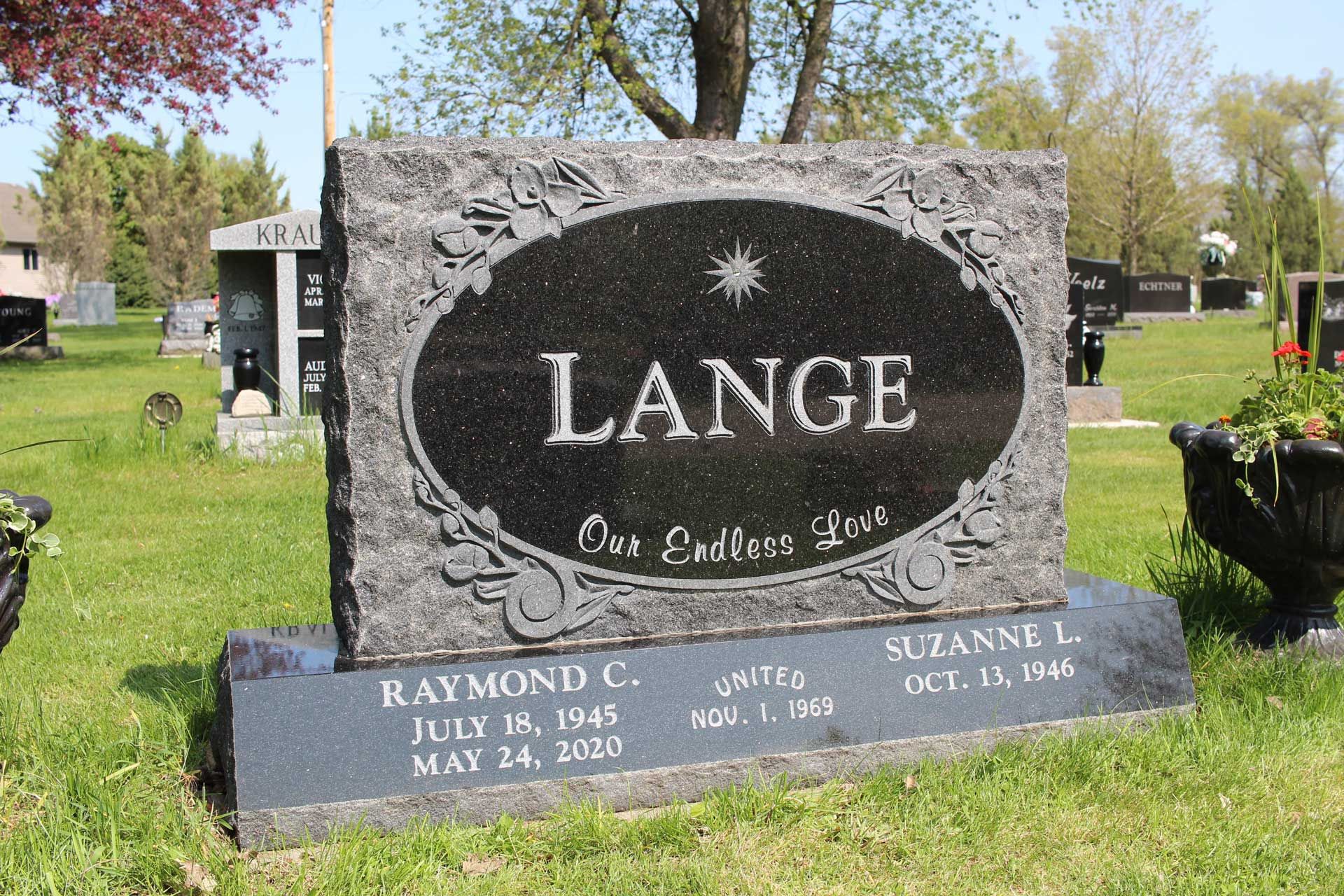 Specialty Monuments | Northeastern WI