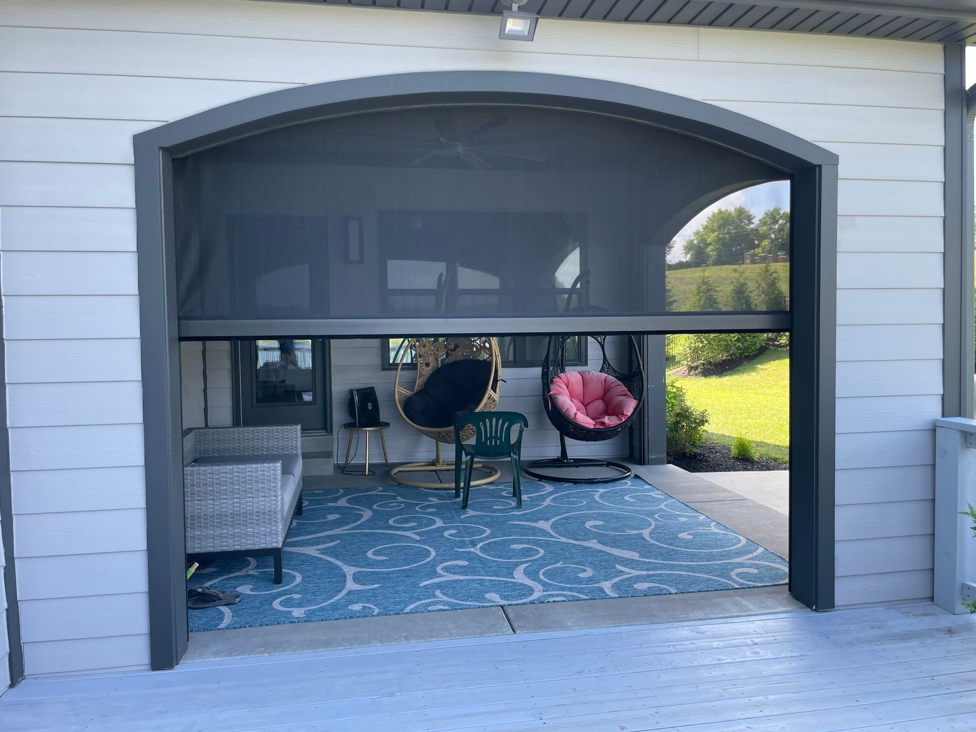 Motorized Power Screens St Louis, MO | St. Louis Screens