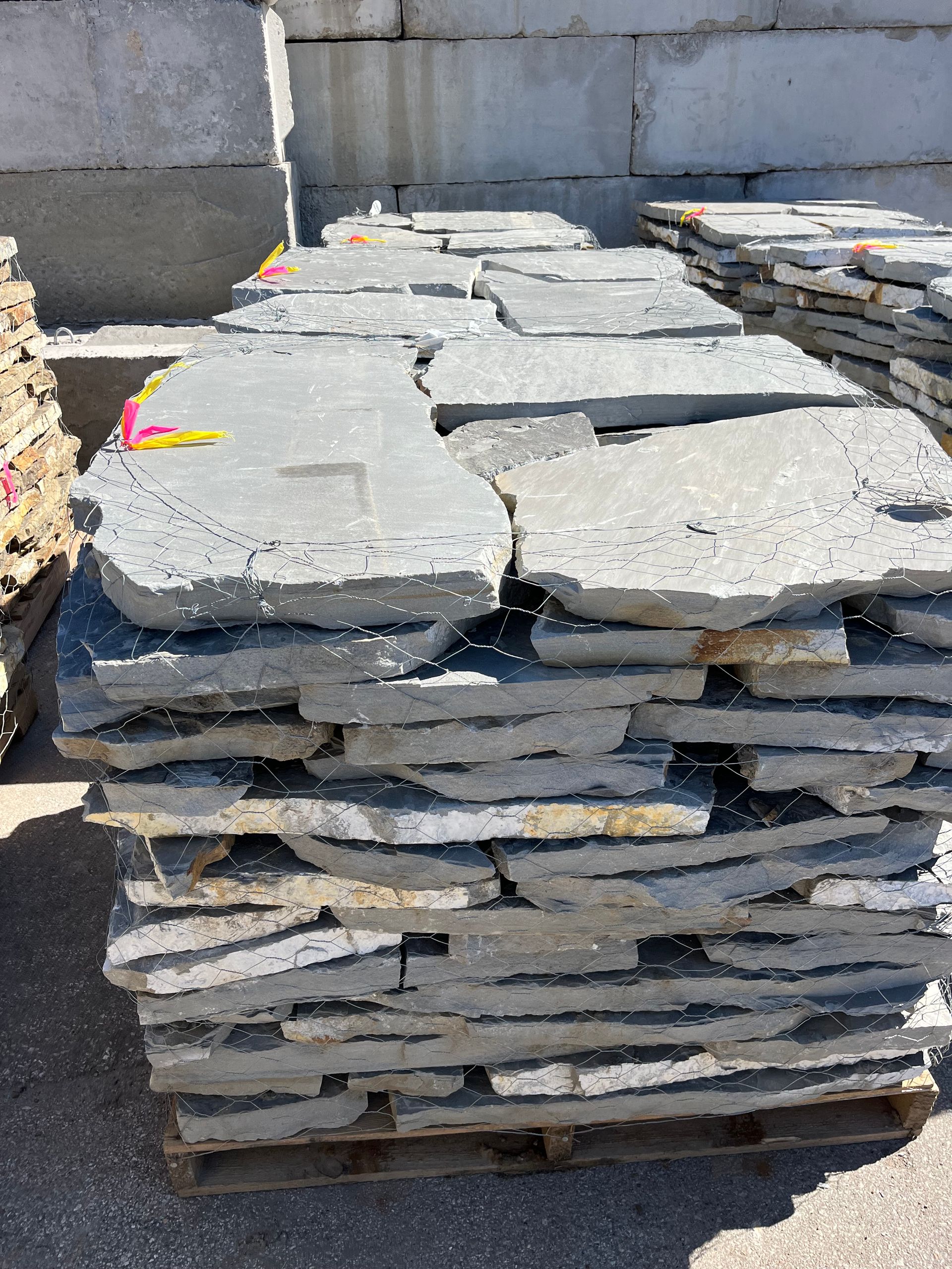 Limestone Walls | New York Blue Flagstone | Des Moines, IA