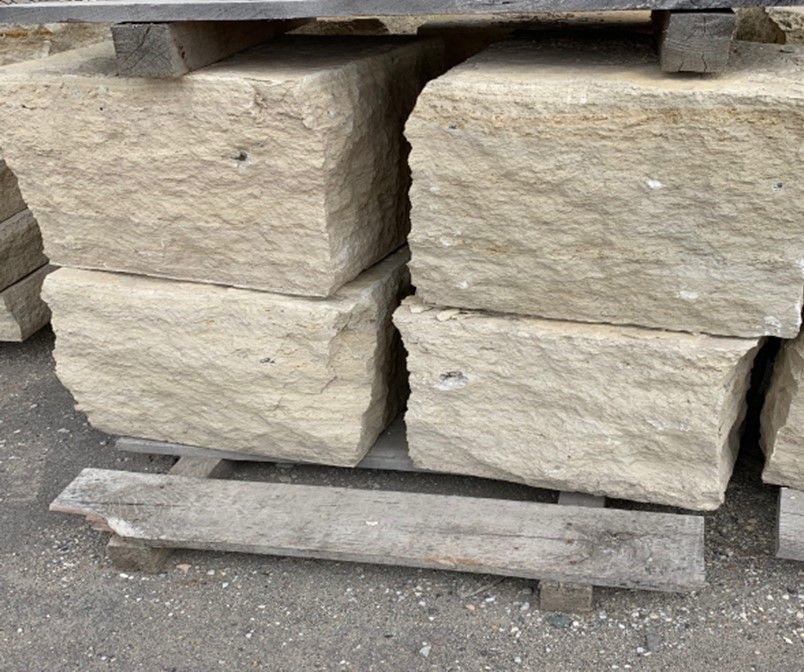 Limestone Walls | New York Blue Flagstone | Des Moines, IA