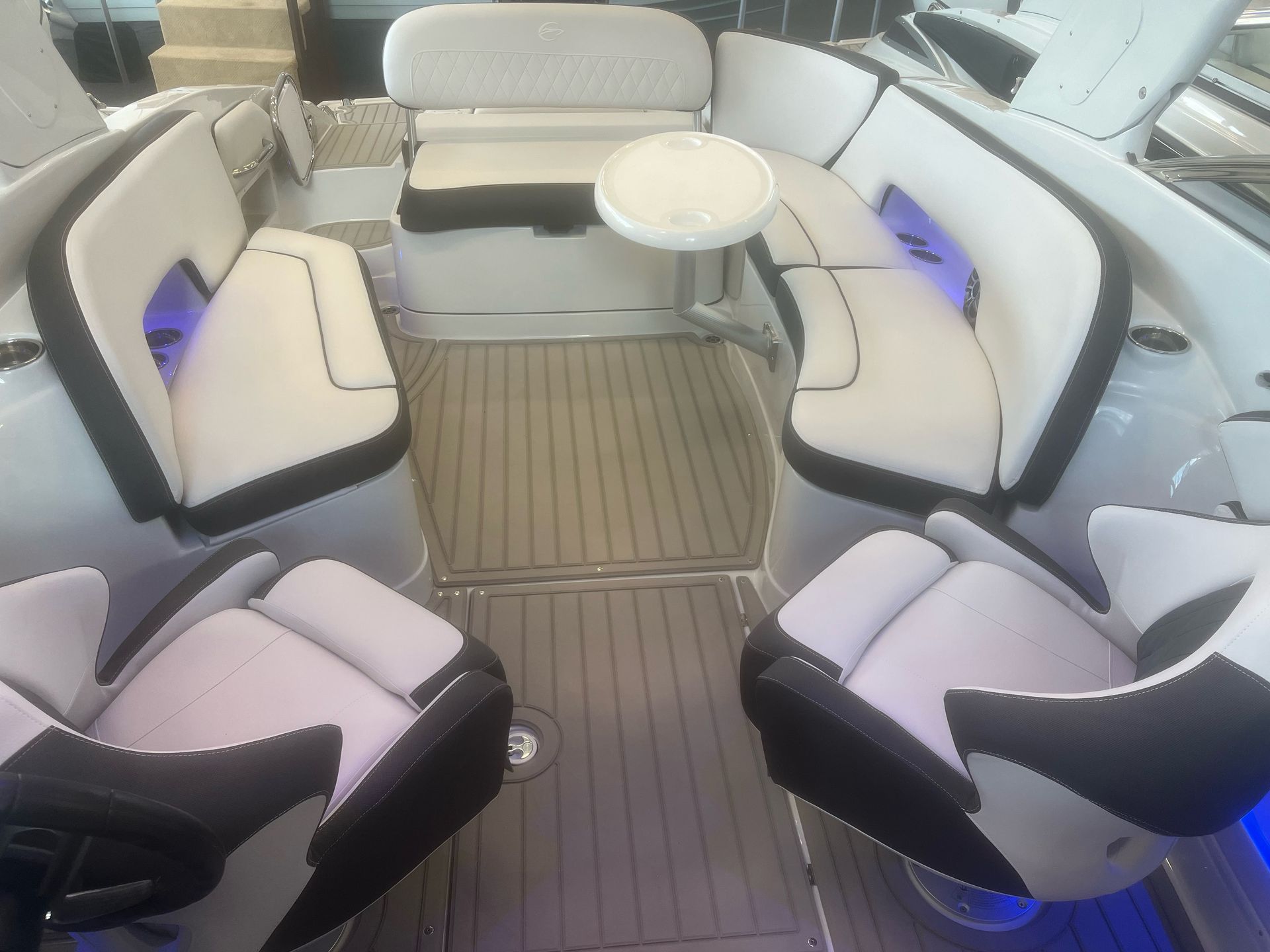 New Boat Dealer | Lindenhurst, NY
