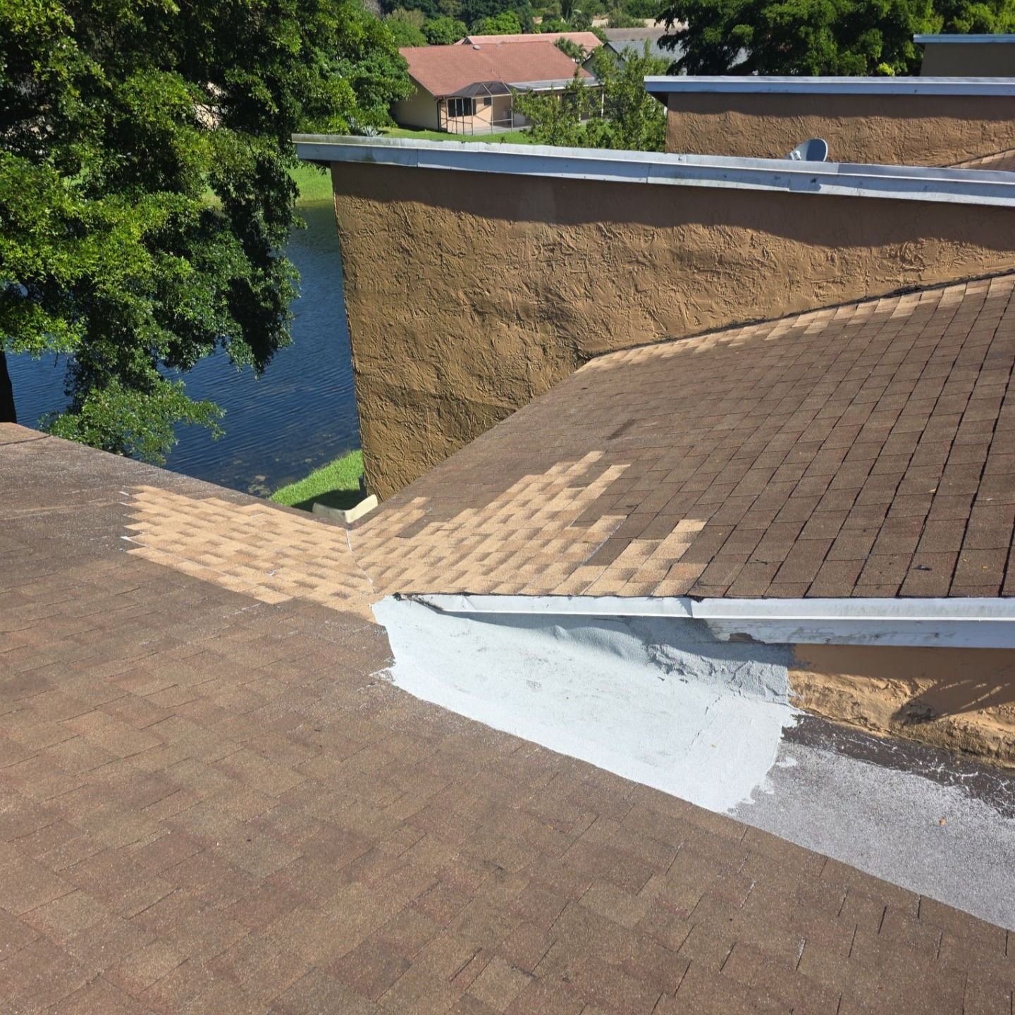 Roofing Contractor Boca Raton, FL | Crest Roofing