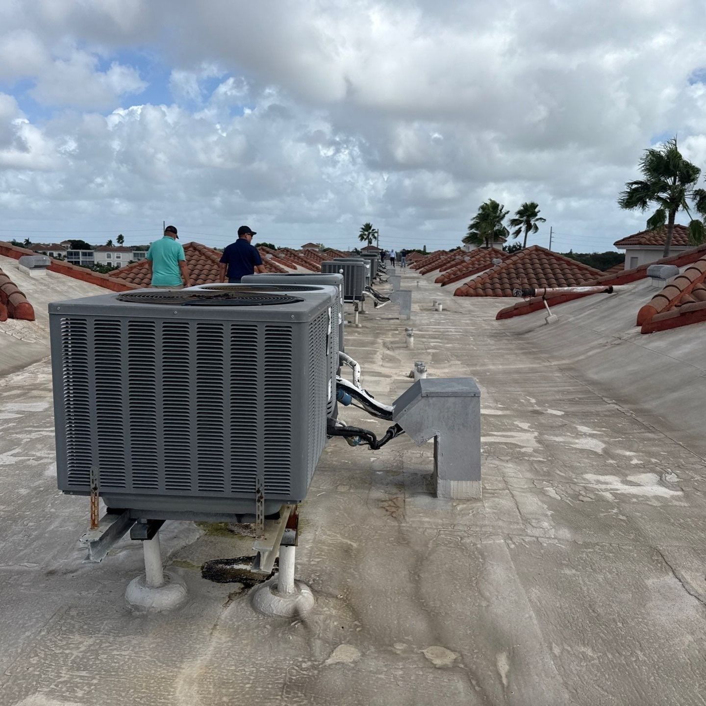 Roofing Contractor Boca Raton, FL | Crest Roofing