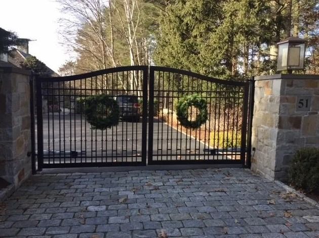 Custom Fence Hamilton, MA | Boston Fence & Vinyl