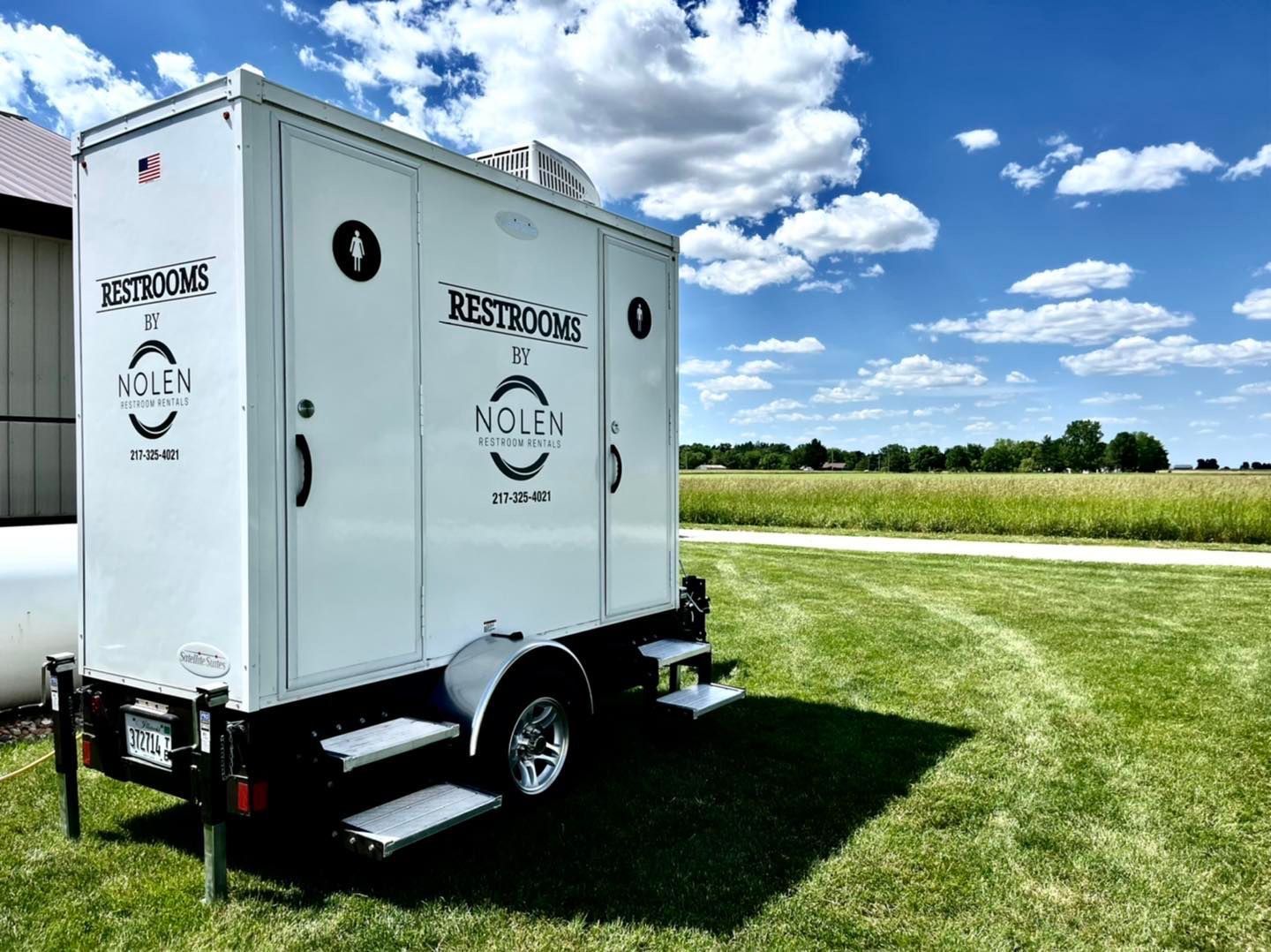 Luxury Restroom Trailer Services | Decatur, IL